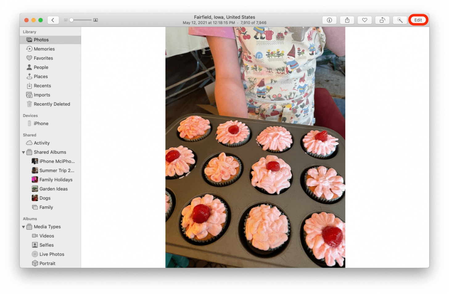 Comment effectuer un zoom avant et arrière sur une photo sur Mac (mise ...